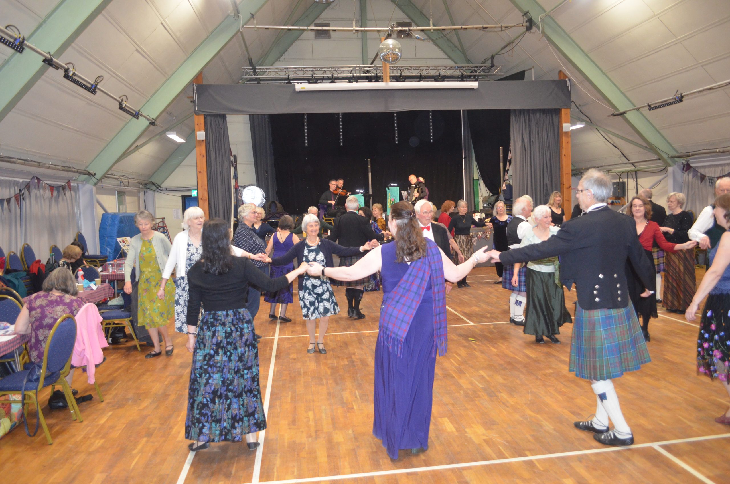 2023 Harwell & Abingdon (RSCDS Centenary) Ball | Harwell Scottish ...