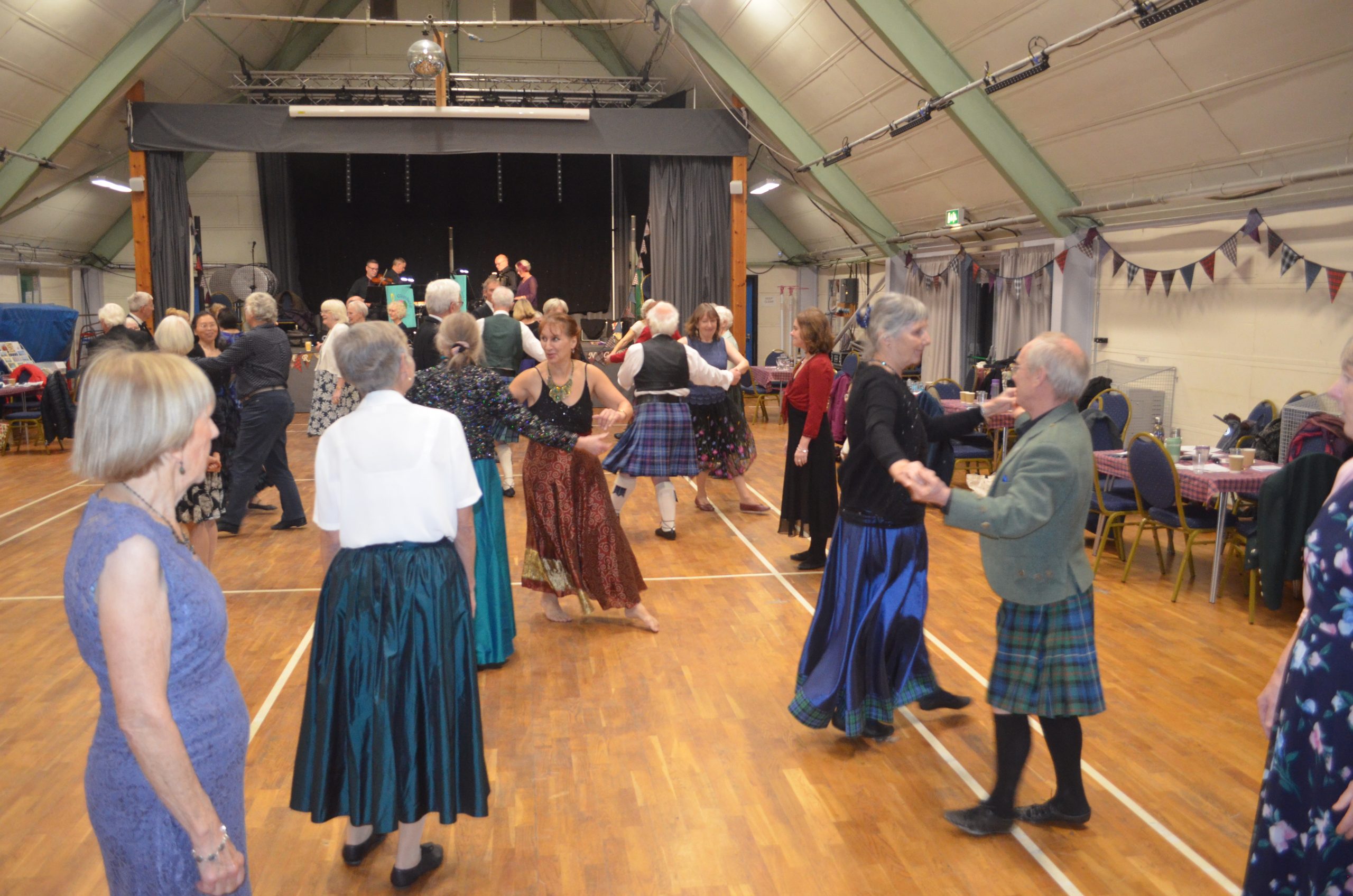 2023 Harwell & Abingdon (RSCDS Centenary) Ball | Harwell Scottish ...